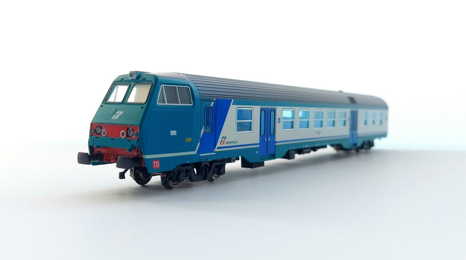 ViTrains 3244 - Semipilota "Mazinga" TD di 2° classe tipo MDVC ...